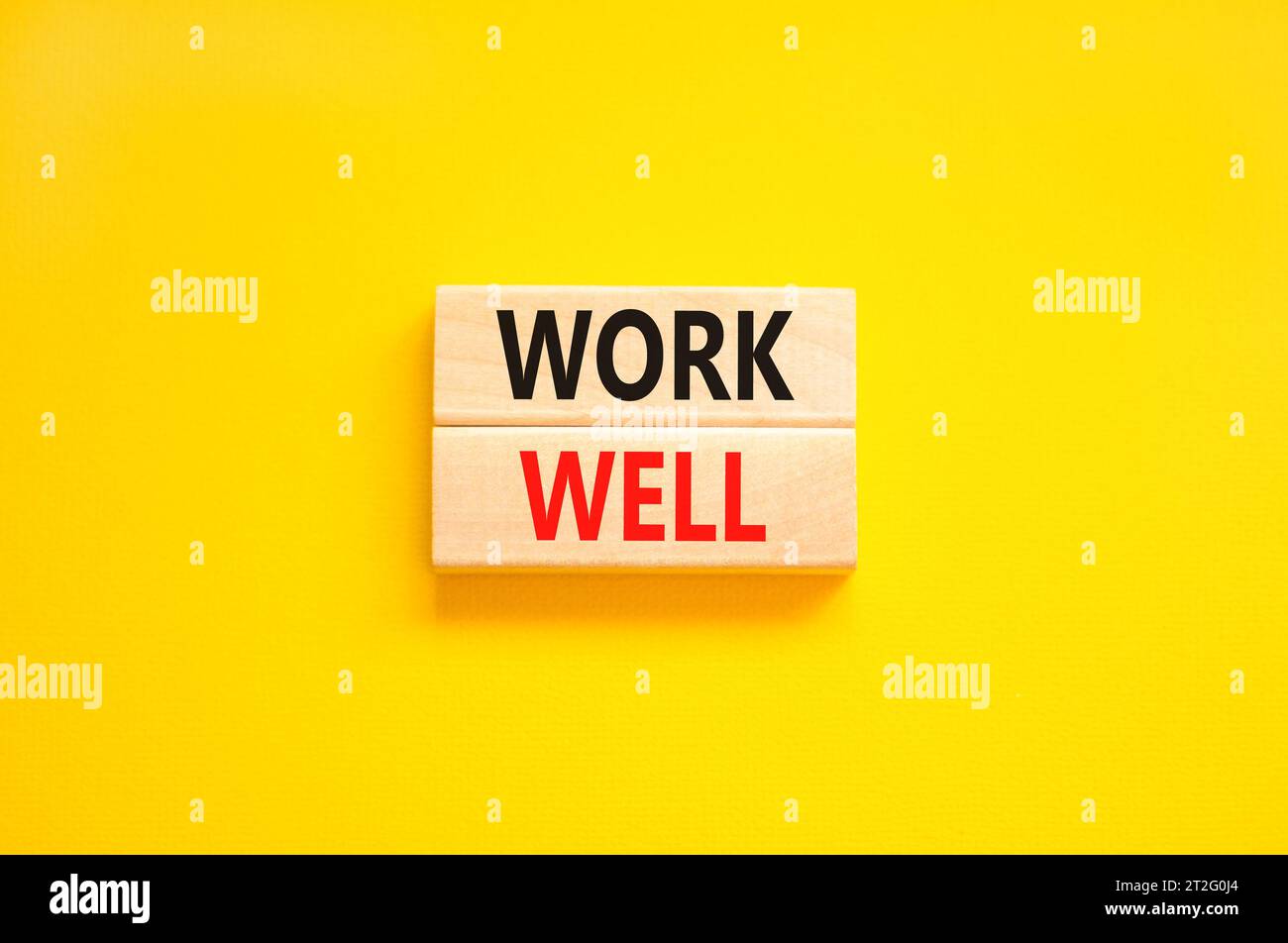 Work well symbol. Concept words Work well on beautiful wooden block ...