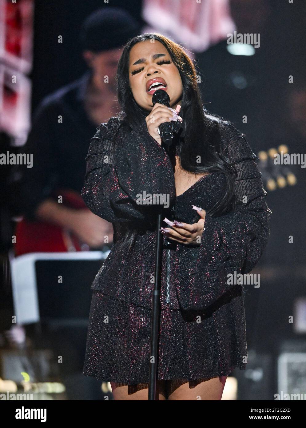 Leipzig, Germany. 18th Oct, 2023. German singer Zoe Wees performs in ...