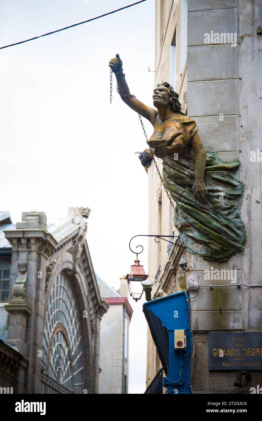 Woman figurehead hi-res stock photography and images - Alamy