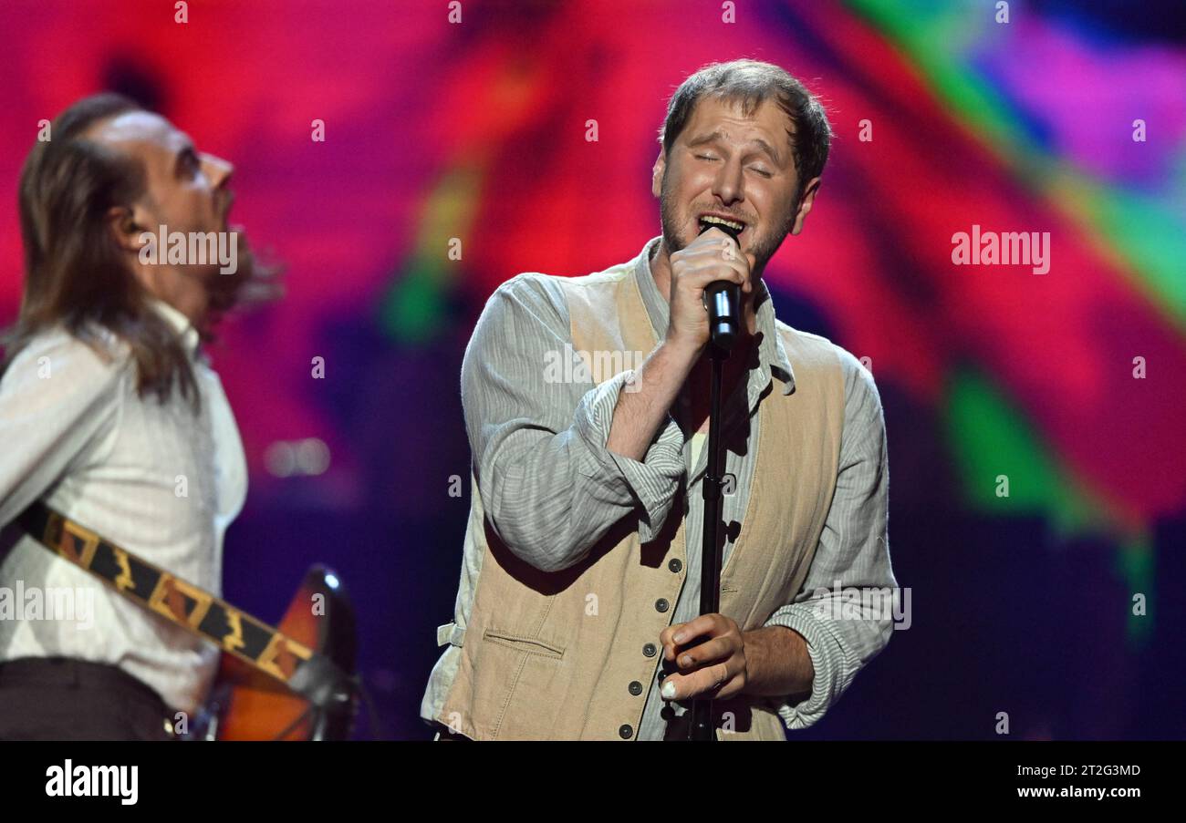 Leipzig, Germany. 18th Oct, 2023. Austrian rock band Wanda with bassist Reinhold "Ray" Weber (l ...