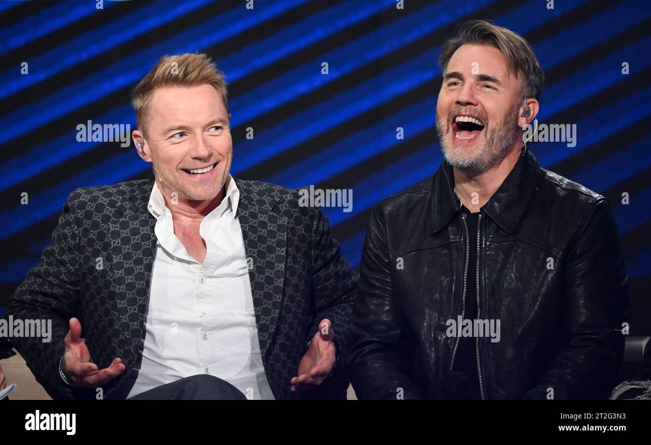 Ronan keating and gary barlow hi-res stock photography and images - Alamy