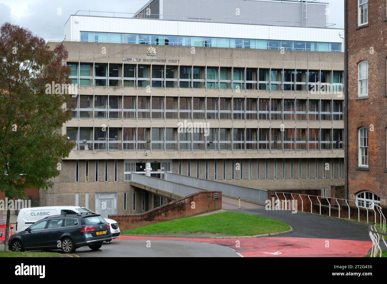 Sheffield Magistrates Court Stock Photo - Alamy
