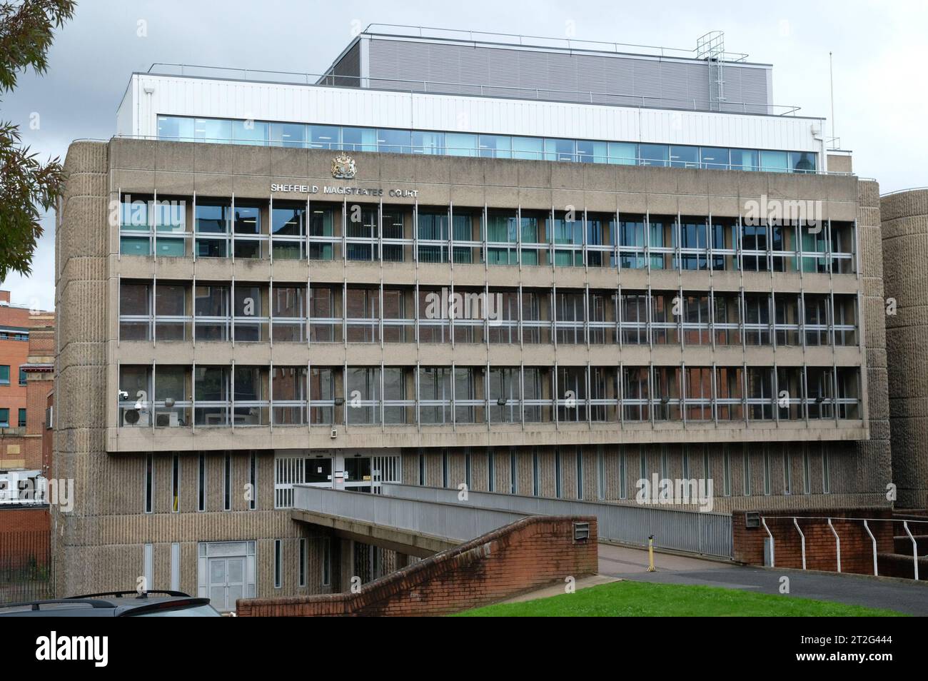 Sheffield Magistrates Court Stock Photo - Alamy