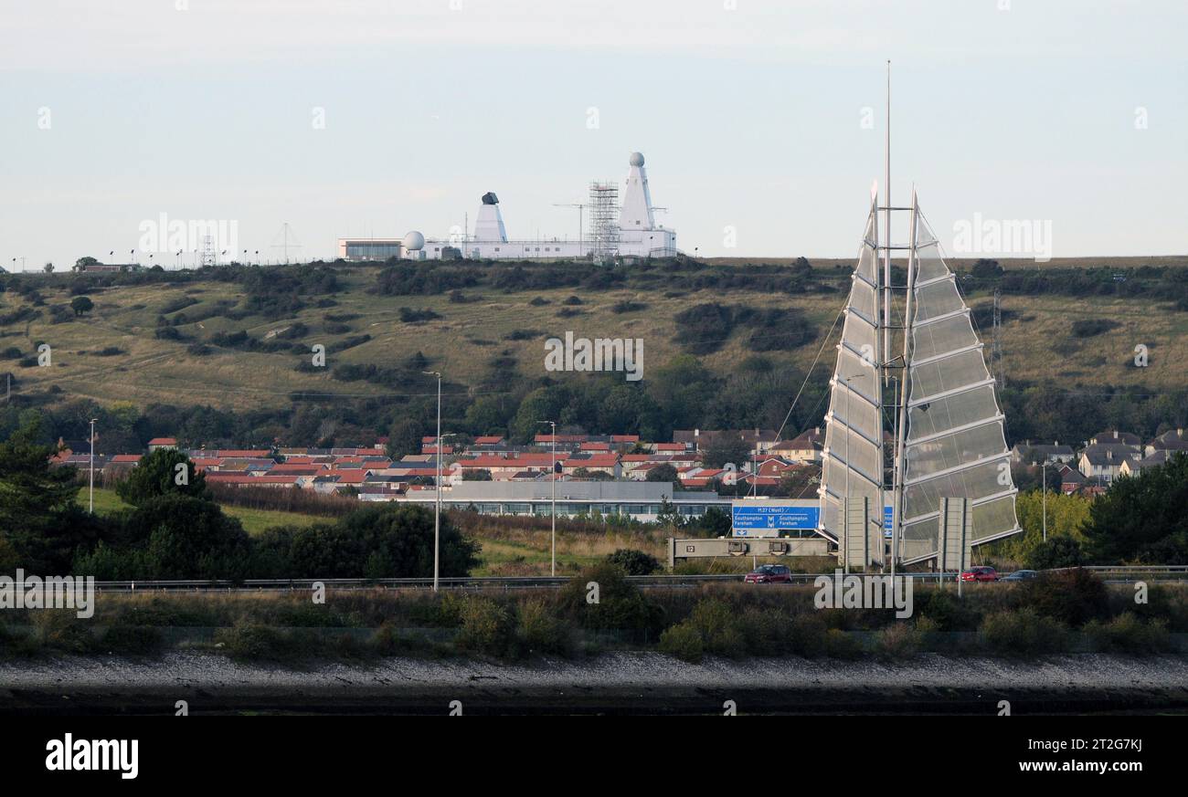 ENGLAND COASTAL PATH, M 275, TRI SAIL, SAILS OF THE SOUTH, BAE SYSTEMS ...