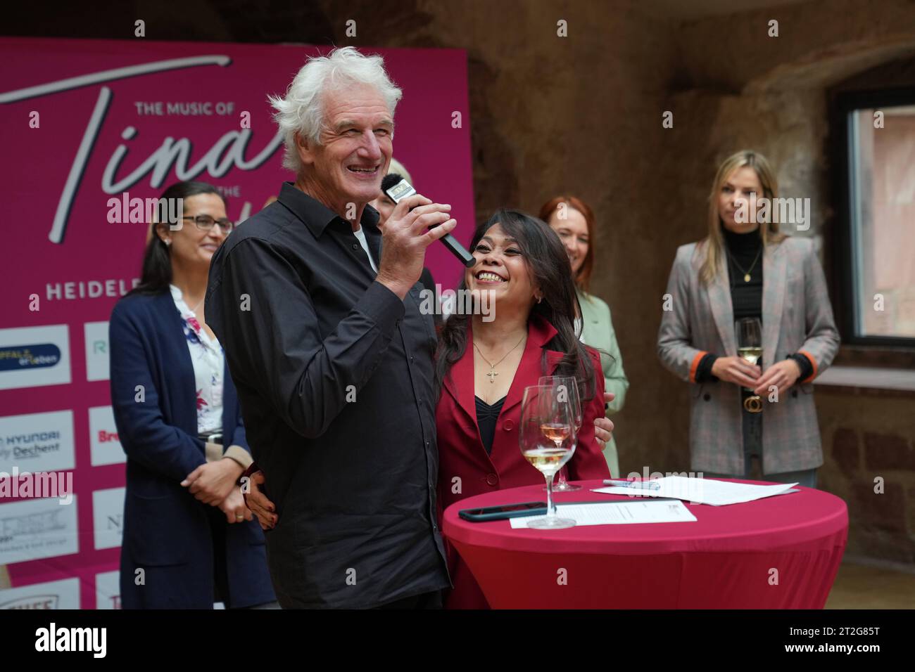 Tina at the Castle Heidelberg 17.10.2023 - Sängerin Tess D. & Freddy ...