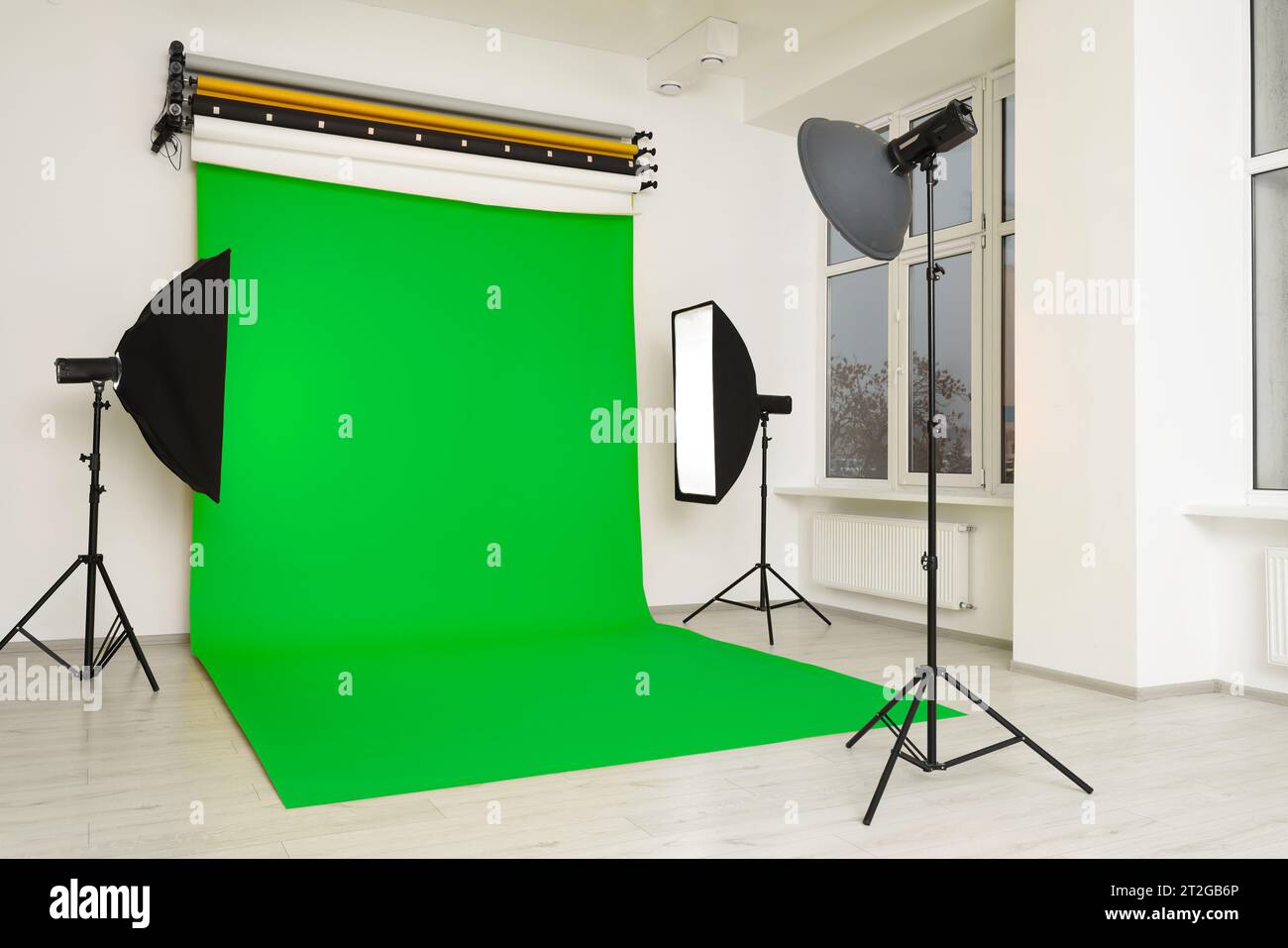 Chroma key compositing. Green backdrop and equipment in studio Stock ...