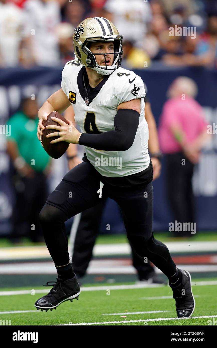 New Orleans Saints quarterback Derek Carr (4) during an NFL football ...