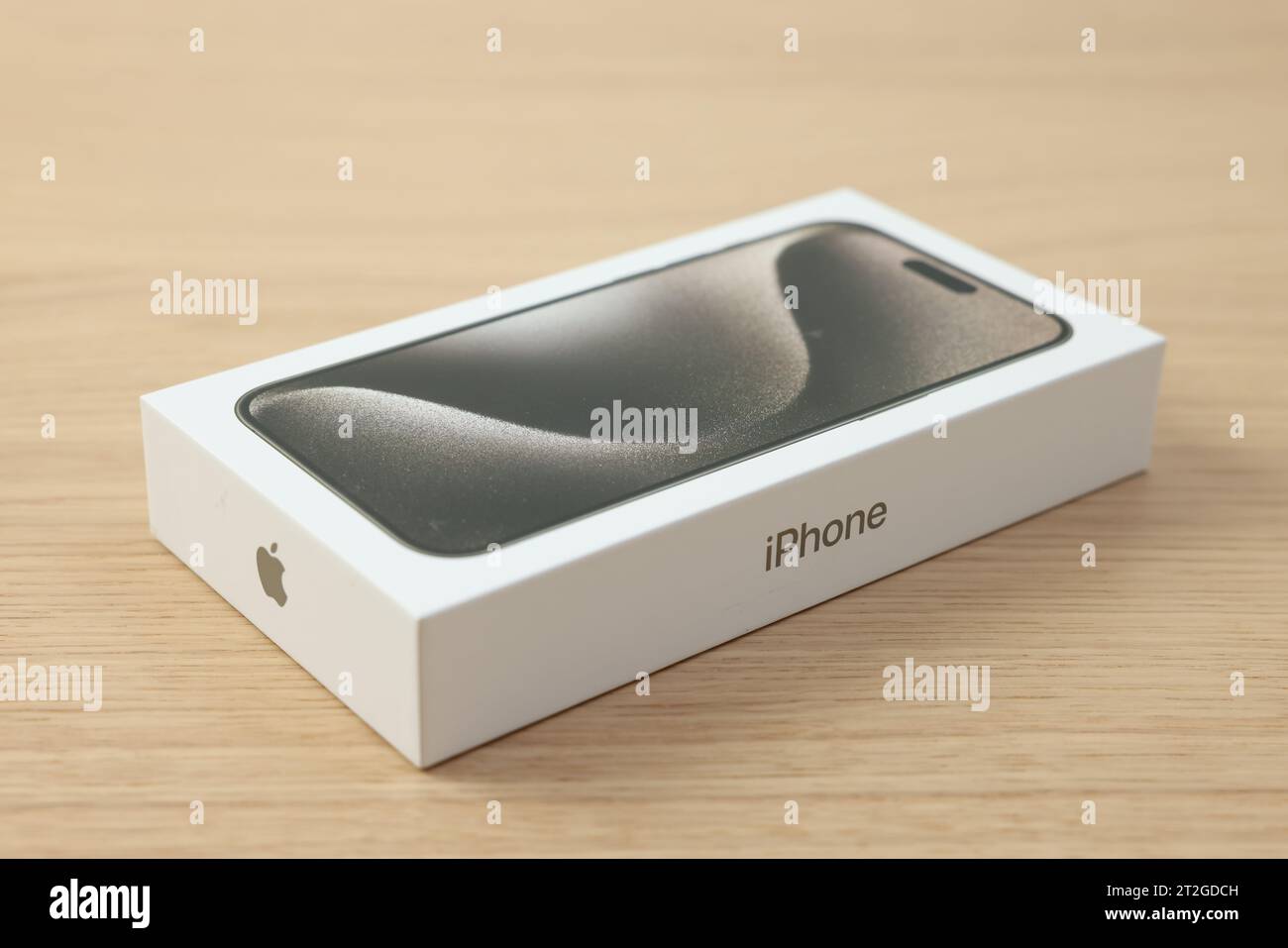 Iphone 15 pro max hi-res stock photography and images - Alamy