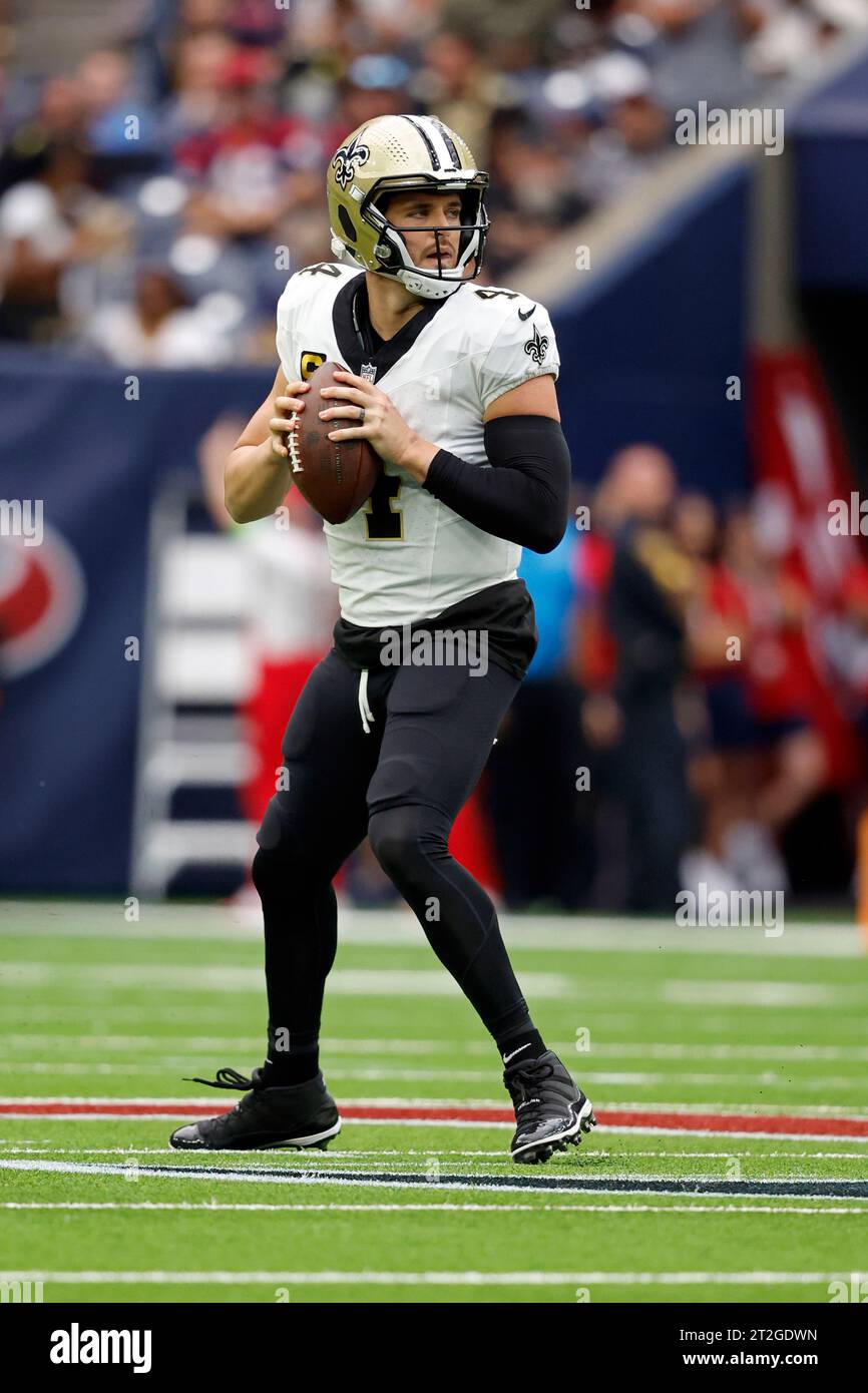 New Orleans Saints quarterback Derek Carr (4) during an NFL football ...