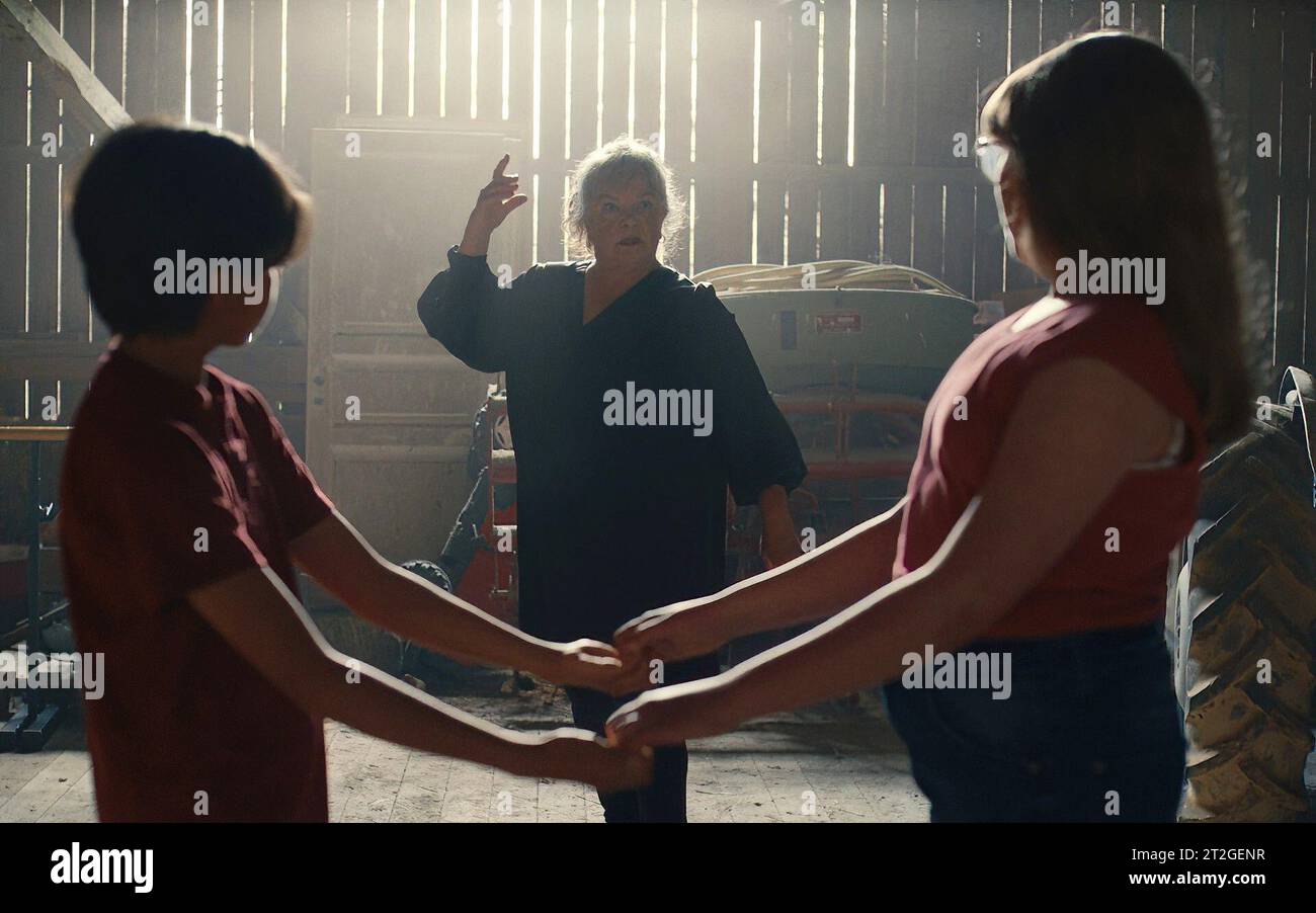 DANCING QUEEN, from left: Sturla Harbitz, Anne Marit Jacobsen, Liv ...