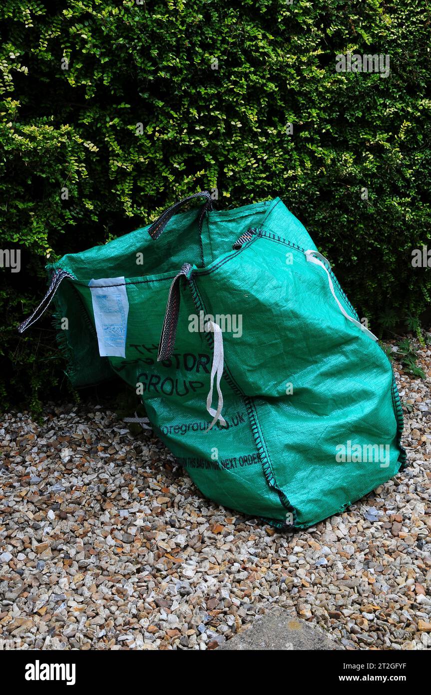 Dumpy bag hi-res stock photography and images - Alamy