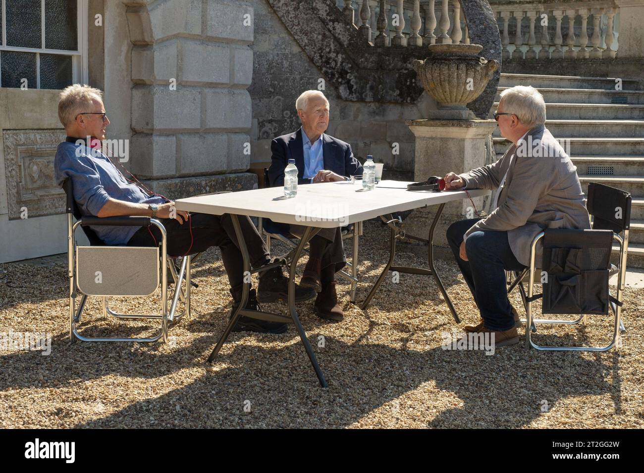THE PIGEON TUNNEL, from left: Stephen Cornwell, John le Carre, Simon ...