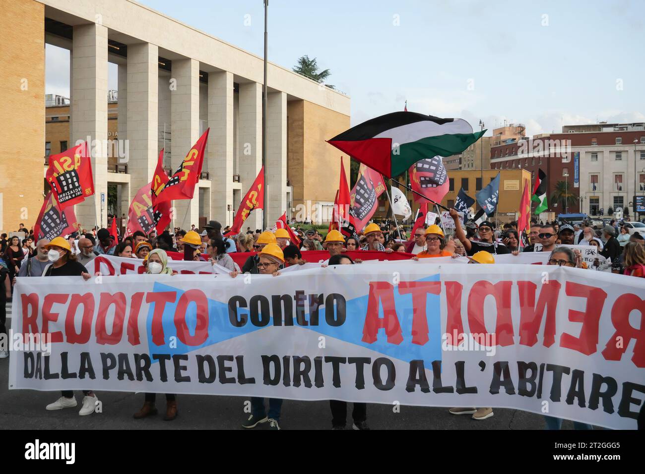 10/19/2023 Rome, The "Income against rent" demonstration, the event ...