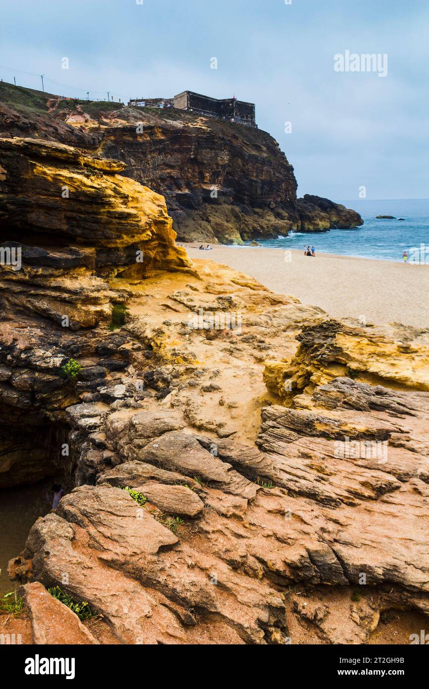 Do Norte beach, Nazaré, Portugal Stock Photo - Alamy
