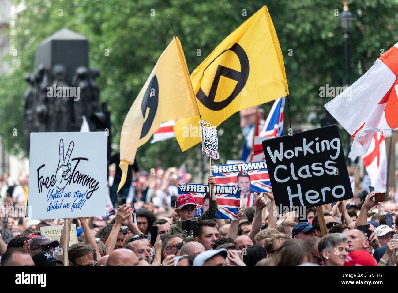 Supporters of Tommy Robinson such as the EDL, protested in London ...