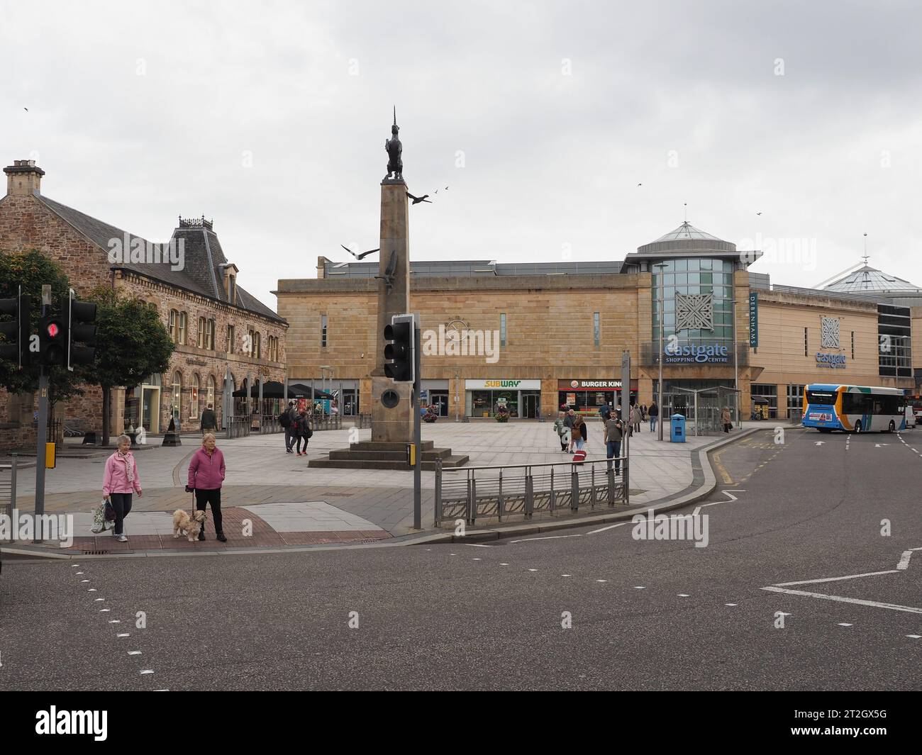 Falcon square hi-res stock photography and images - Alamy