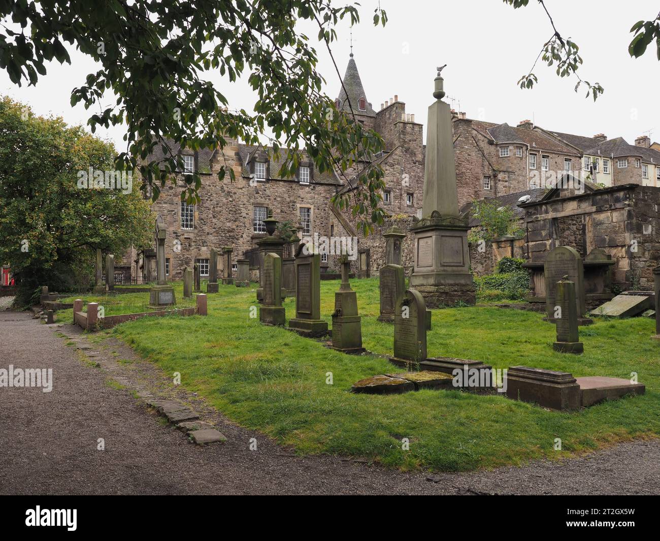 Canongate church cemetery hi-res stock photography and images - Alamy