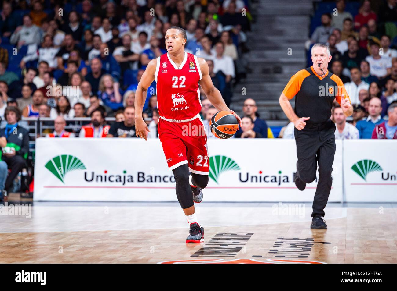 Madrid, Madrid, Spain. 19th Oct, 2023. Devon Hall (EA7 Emporio Armani ...
