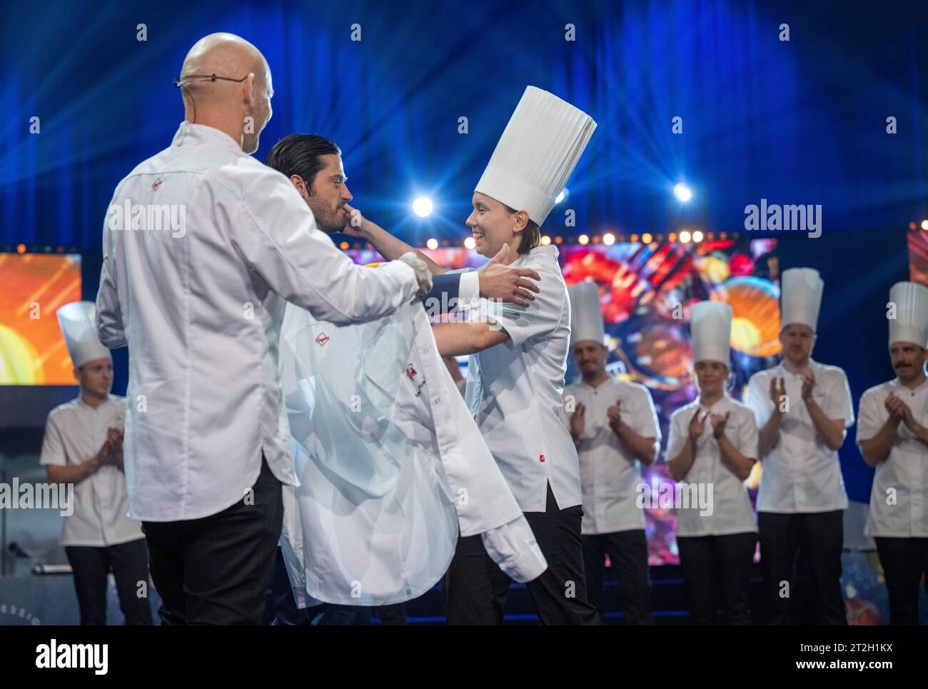 STOCKHOLM 20231019 Prince Carl Philip congratulates chef Desirée Jaks ...
