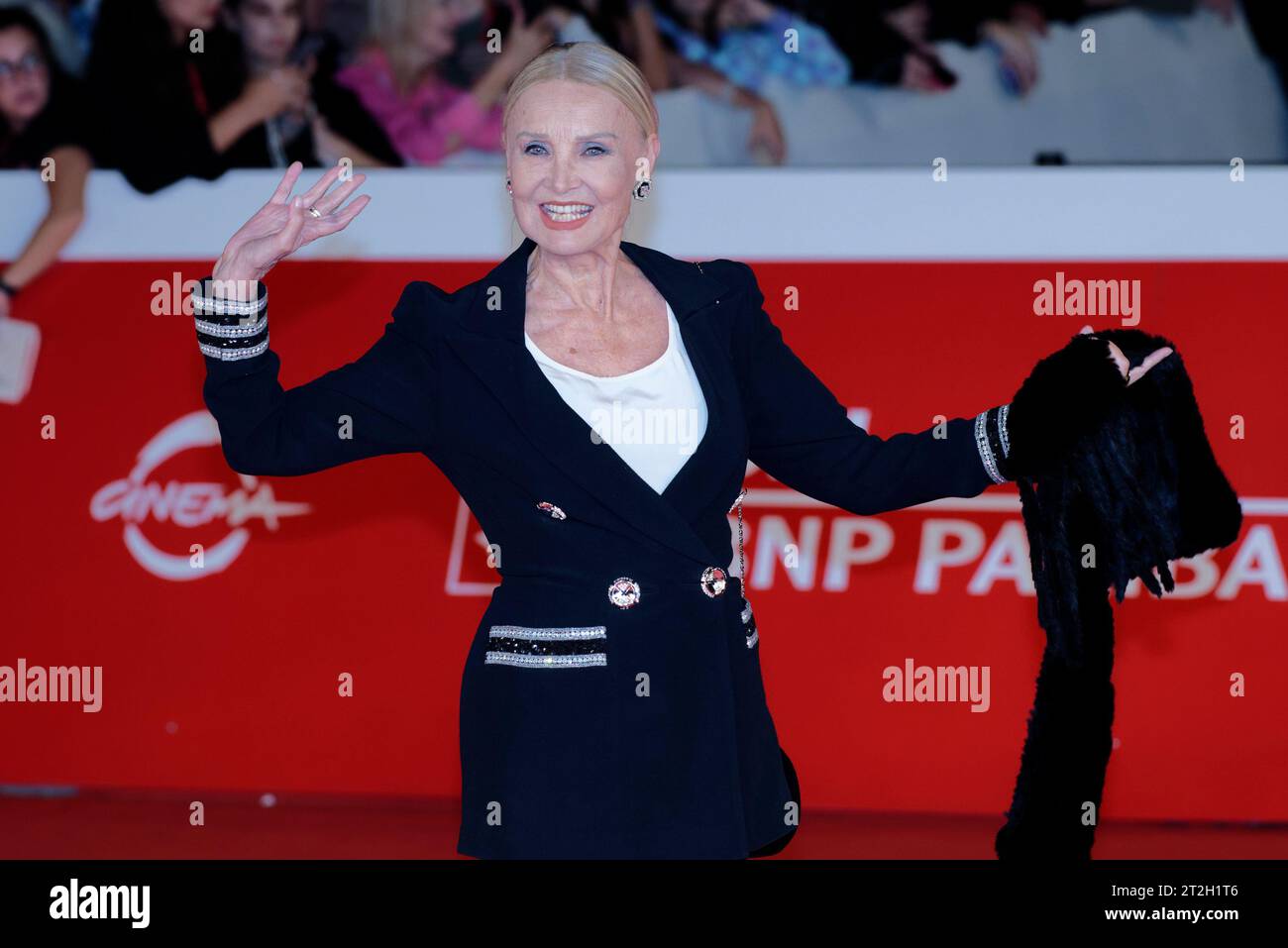 Barbara bouchet hi-res stock photography and images - Alamy