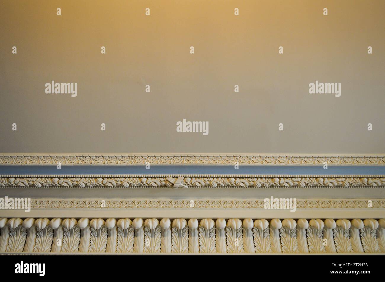 Rococo style ceiling design hi-res stock photography and images - Alamy