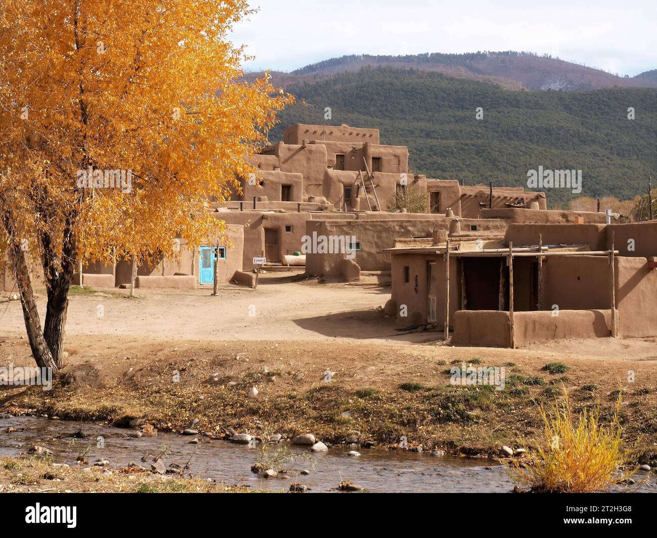 Pueblo buildings in autumn hi-res stock photography and images - Alamy