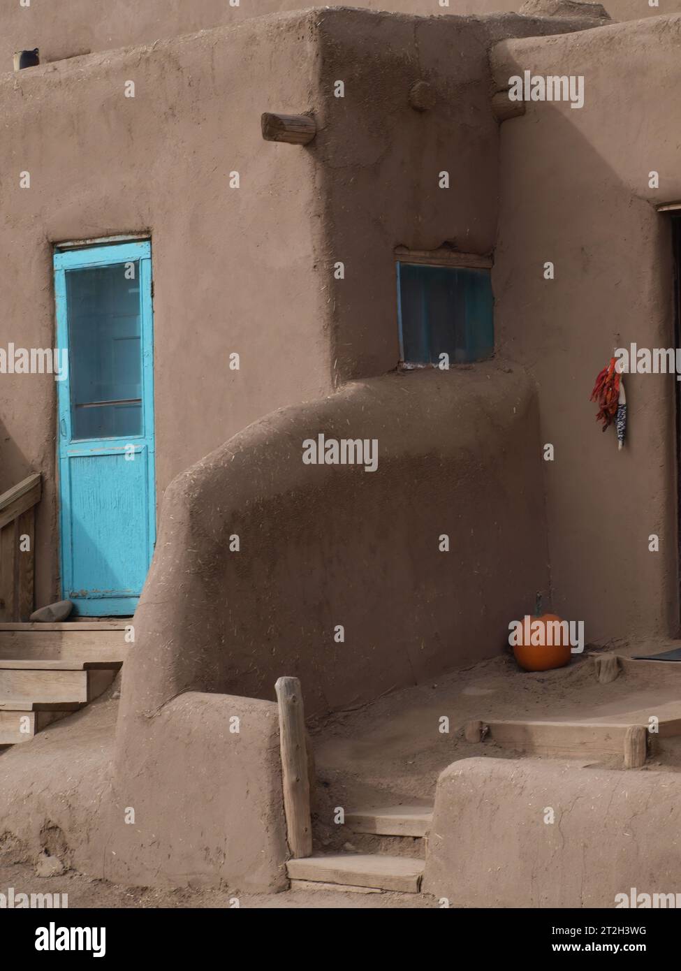 Front porch of Taos Pueblo building Stock Photo - Alamy
