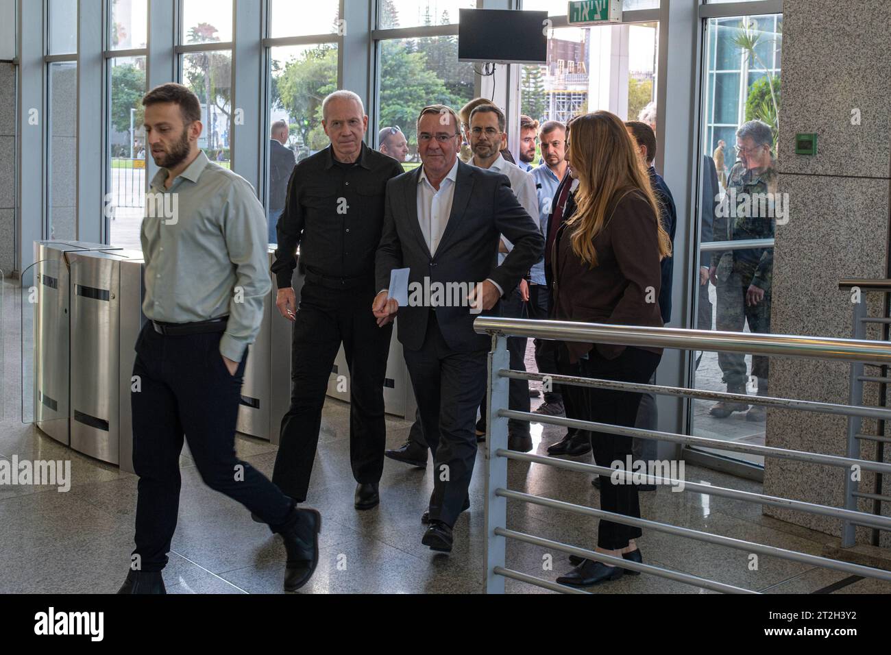 BM Pistorius besucht Galant in Israel Israel, Tel-Aviv, Hakirya ...