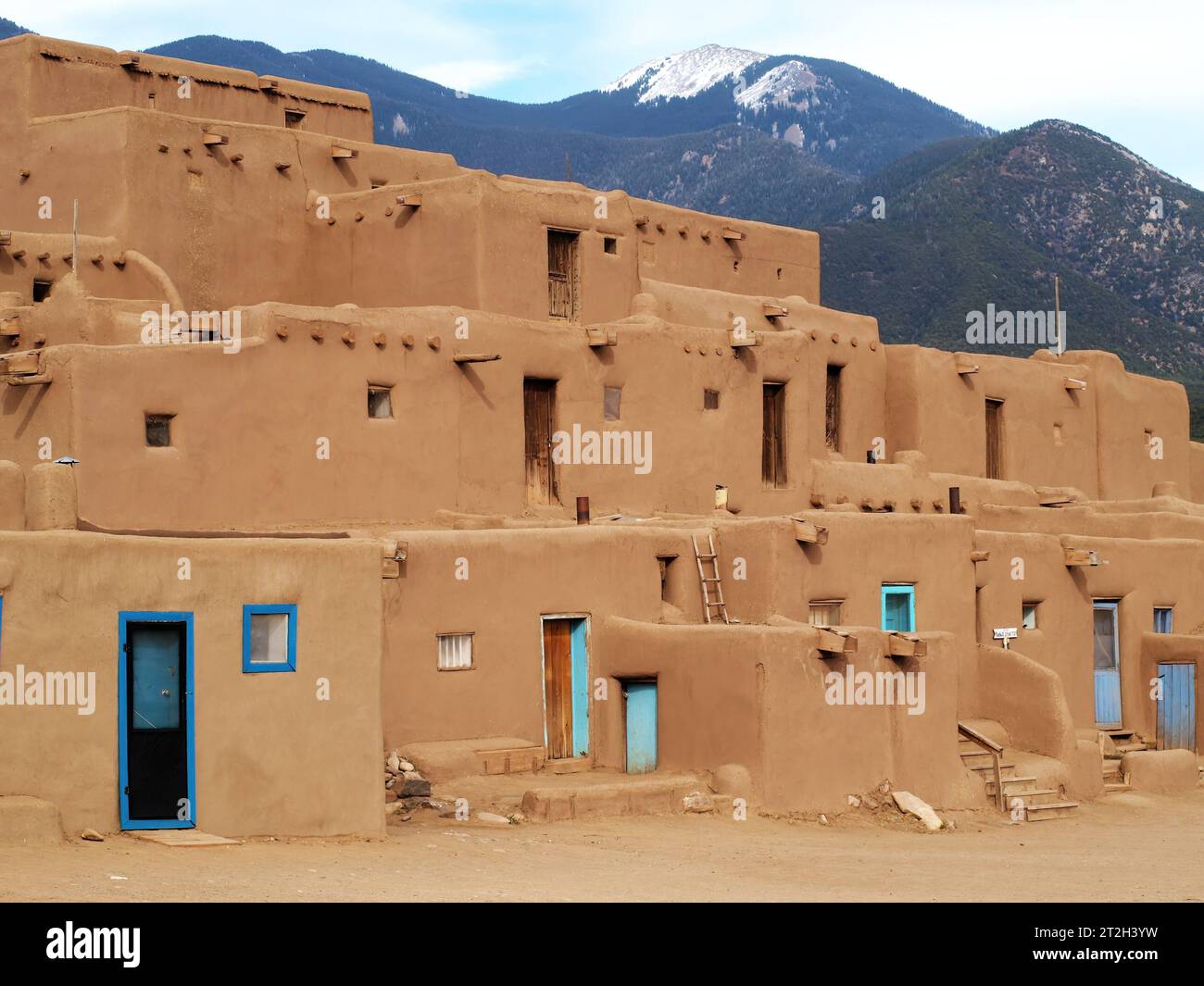 Ancient Taos Pueblo apartment building Stock Photo - Alamy