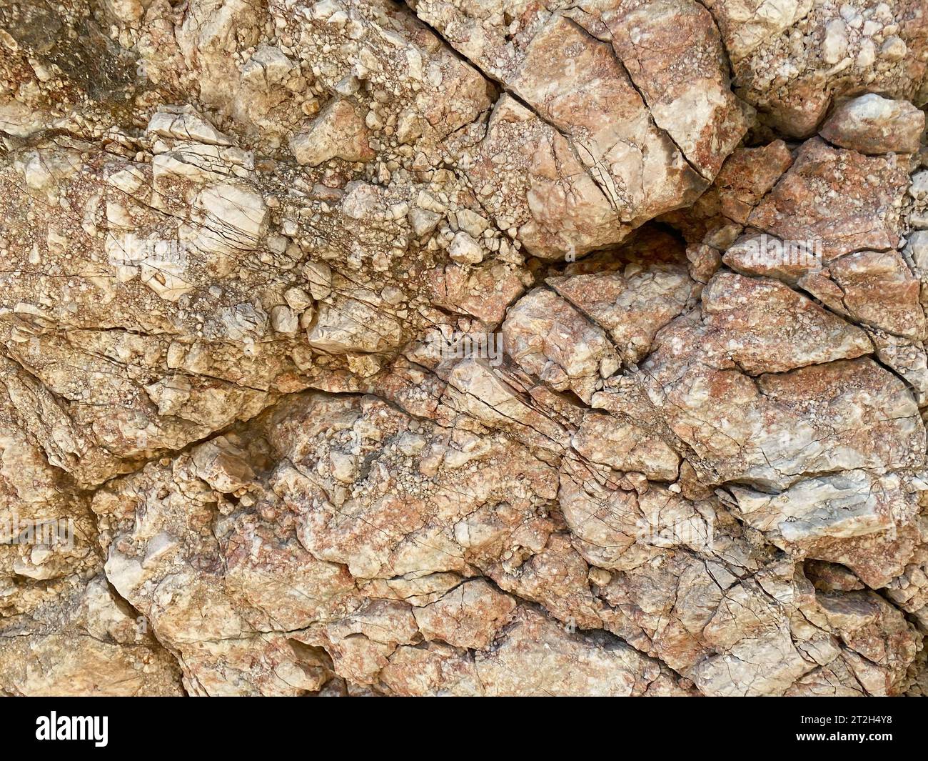Natural background - vertical wall of sand in sand pit Stock Photo - Alamy