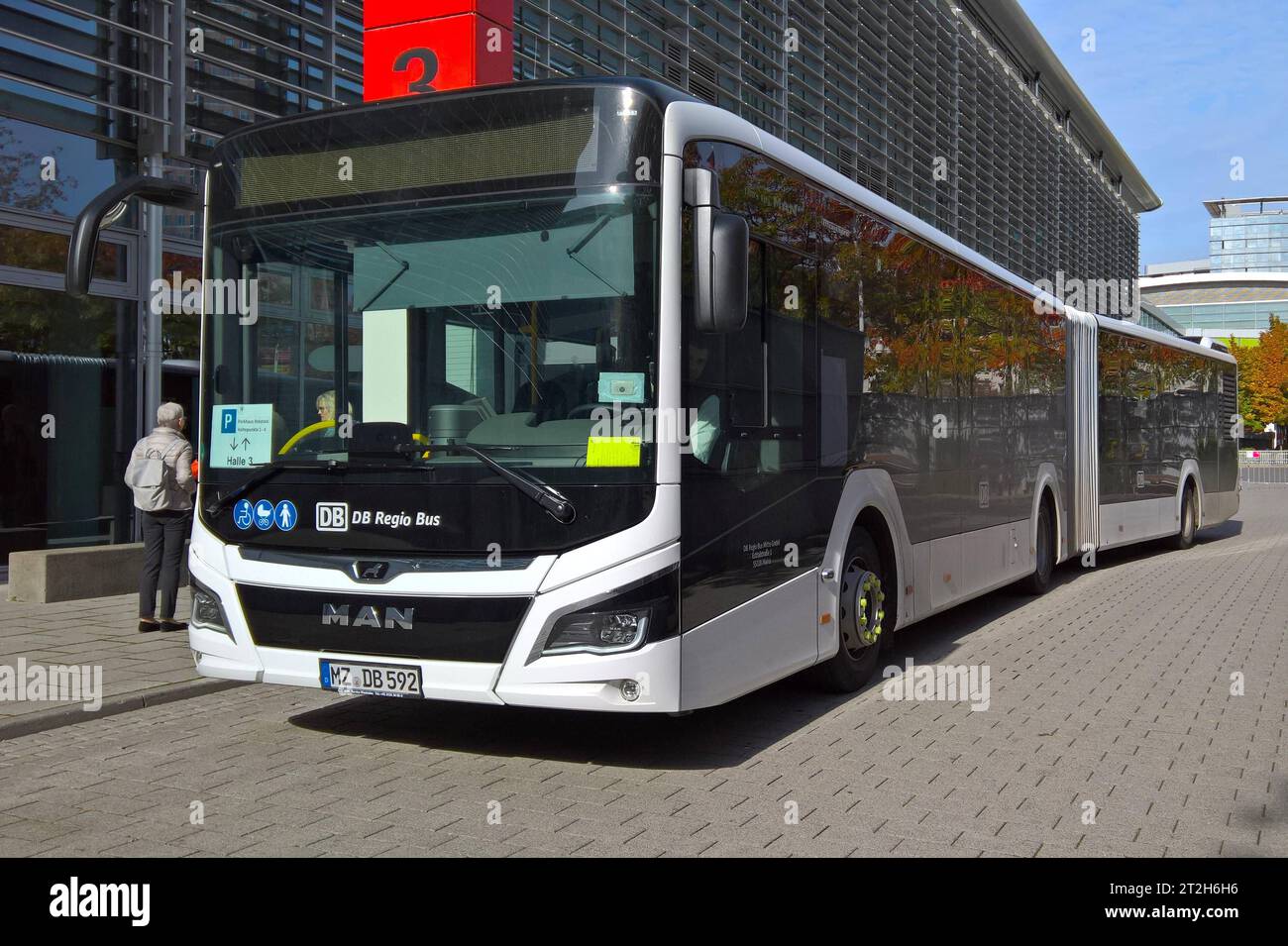 Db bus hi-res stock photography and images - Alamy