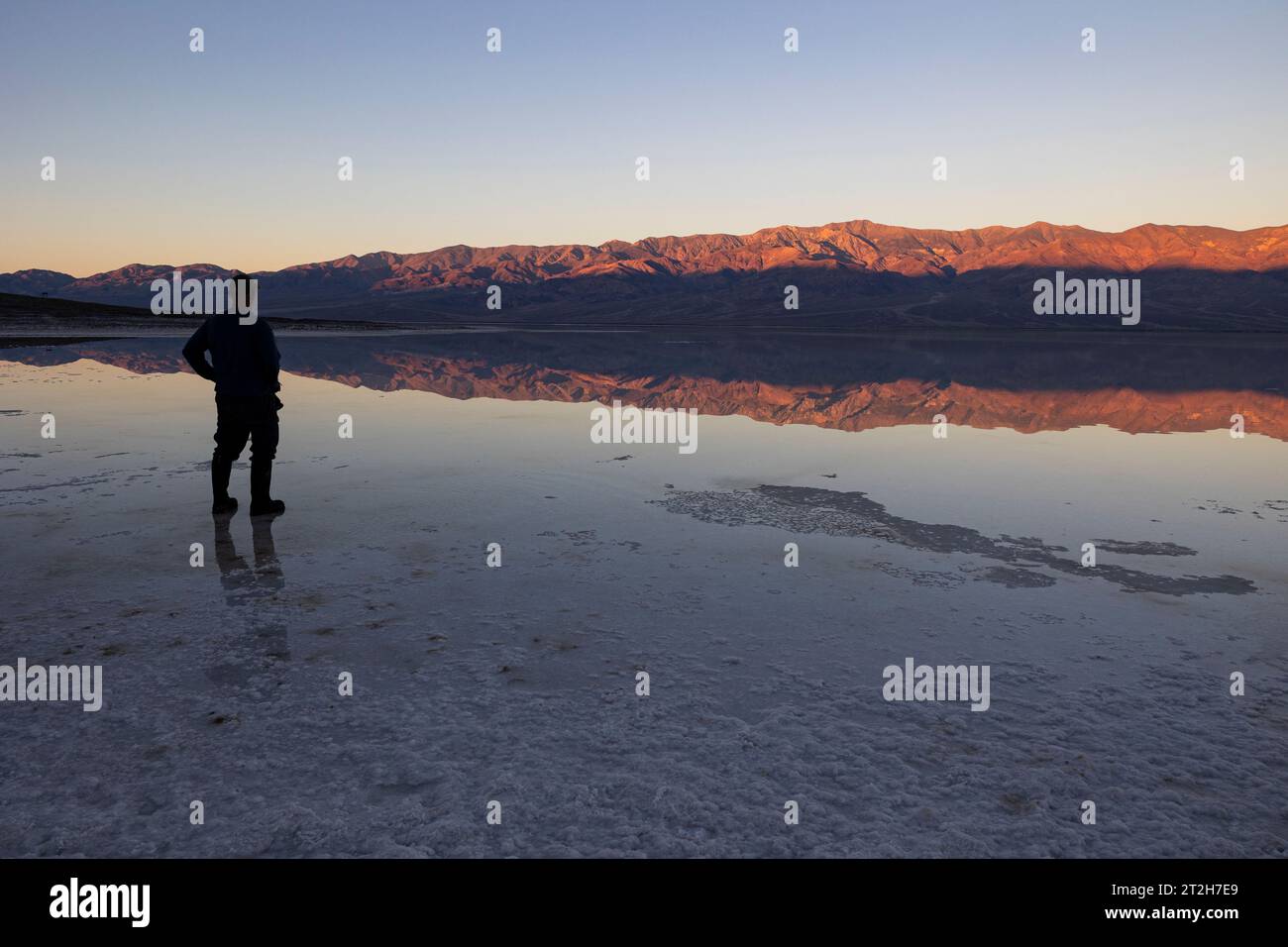 Flooding in Badwater Basin in Death Valley Stock Photo - Alamy