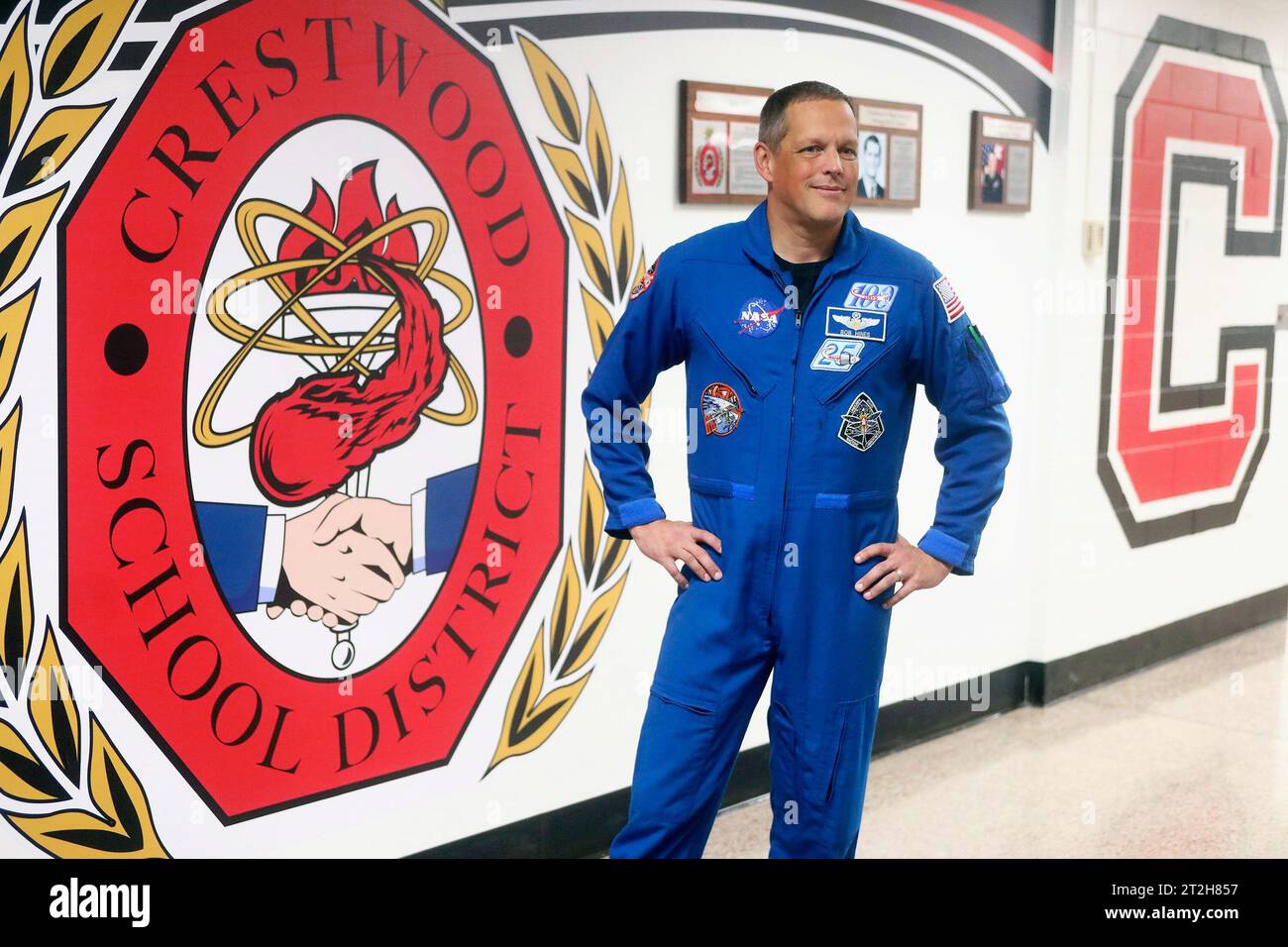 NASA astronaut Bob Hines talks about his experiences following an ...