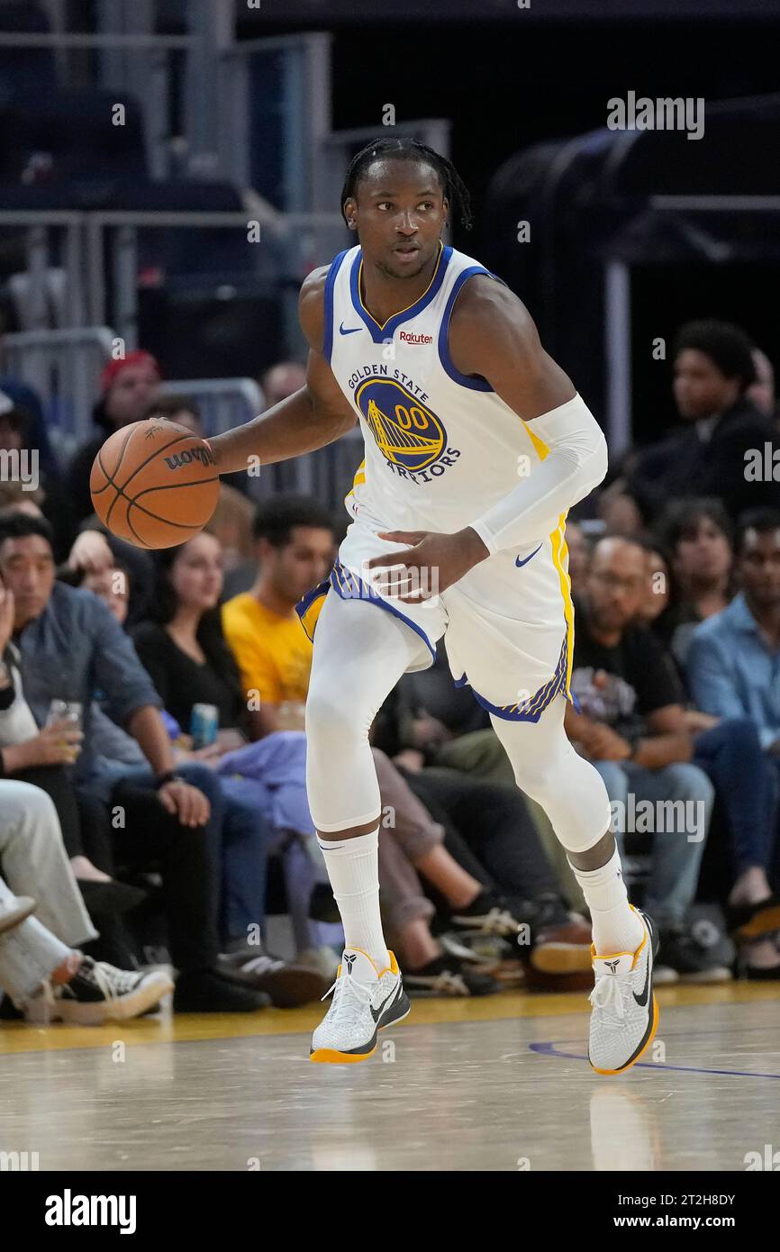 Golden State Warriors forward Jonathan Kuminga (00) during an NBA ...