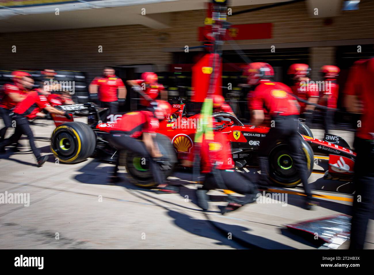Formula 1 pit stop 2023 hi-res stock photography and images - Alamy