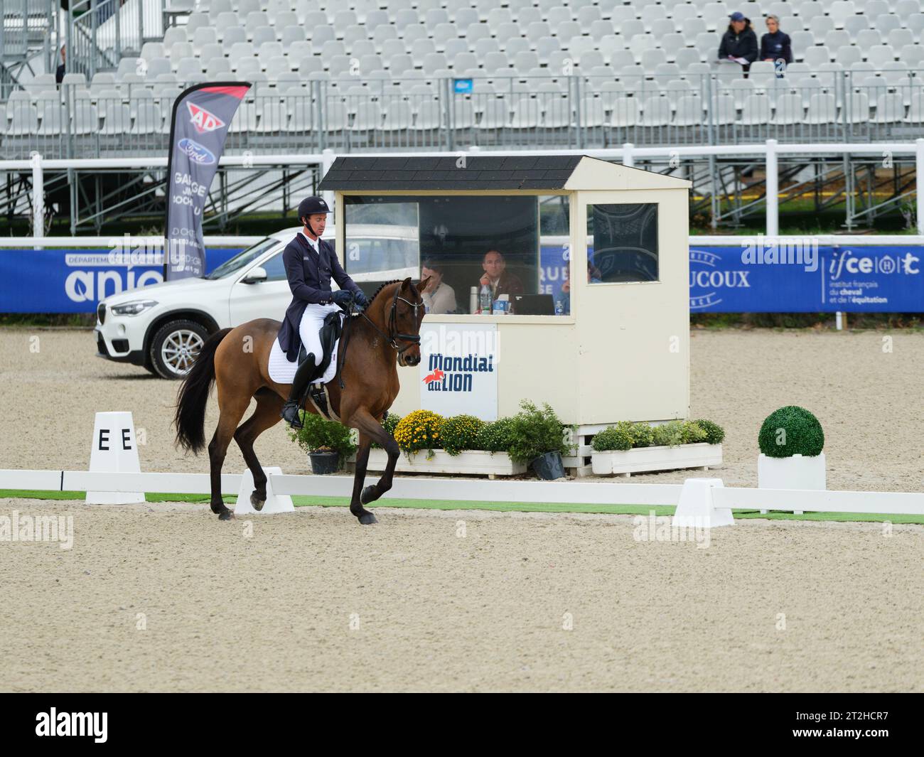Thomas CARLILE of France with Golden De Beliard during the dressage ...