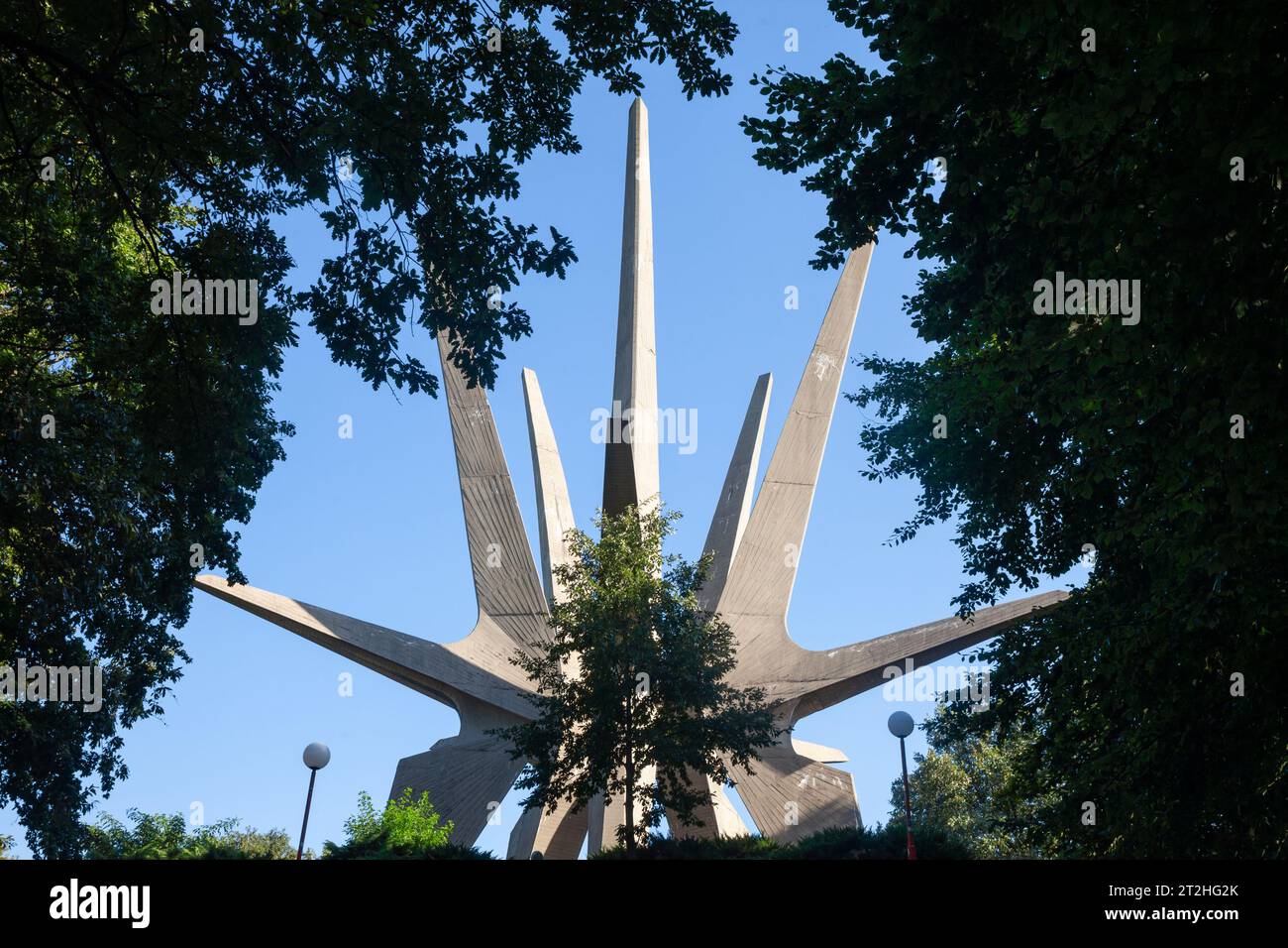 Spomenik borcima kosmajskog odreda hi-res stock photography and images ...