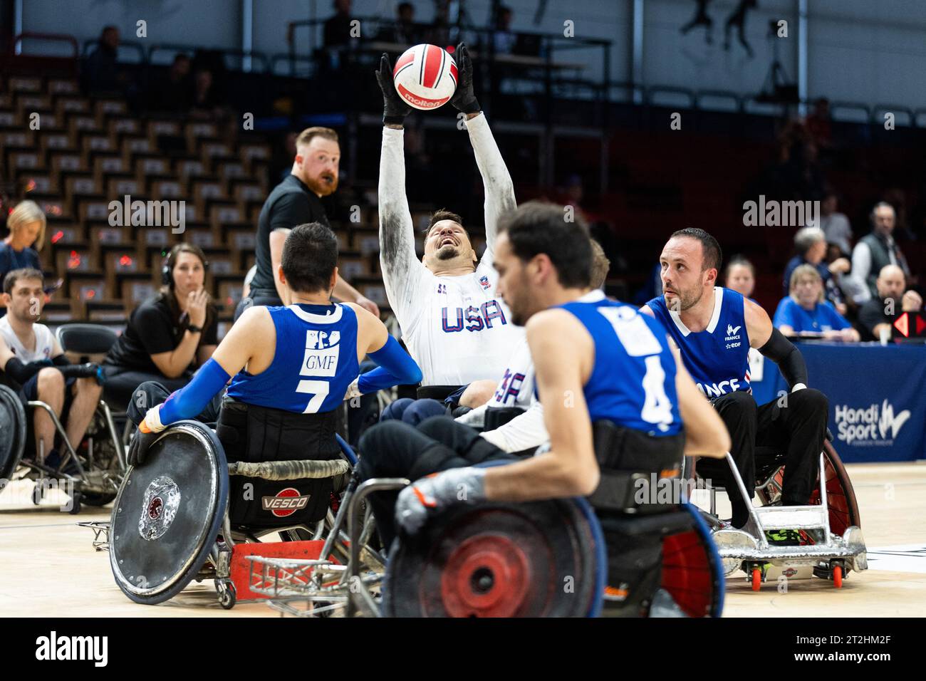 Paris, France. October 18, 2023, Mason Symons of USA and Jonathan ...