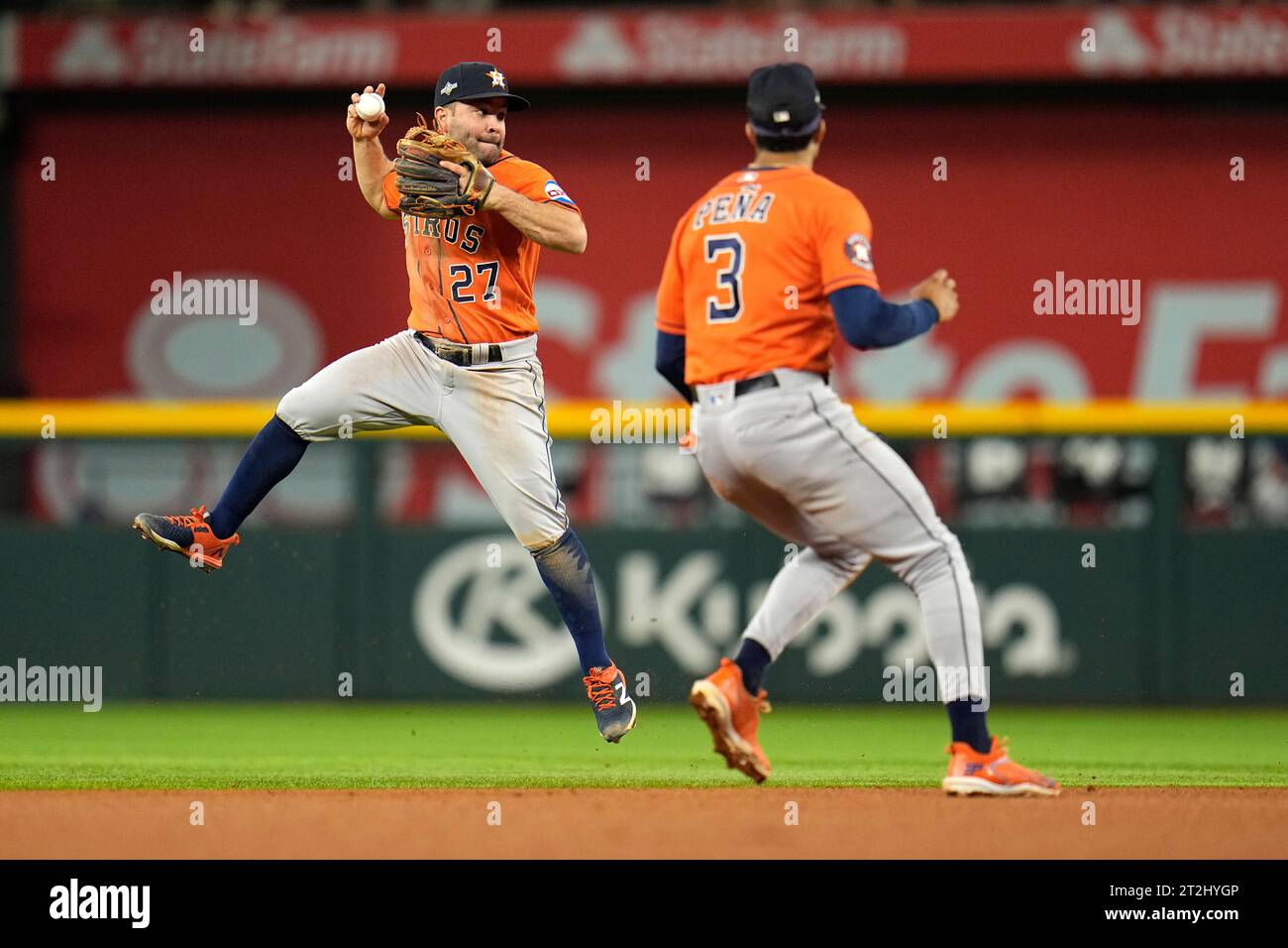 Houston Astros second baseman Jose Altuve (27) throws to first for the ...