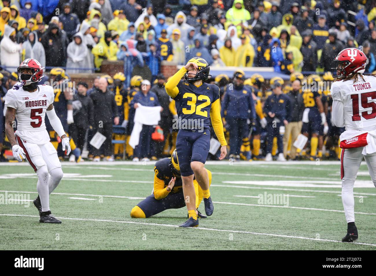 ANN ARBOR, MI - OCTOBER 14: Michigan Wolverines place kicker James ...