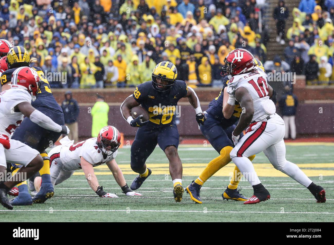 ANN ARBOR, MI - OCTOBER 14: Michigan Wolverines running back Benjamin ...