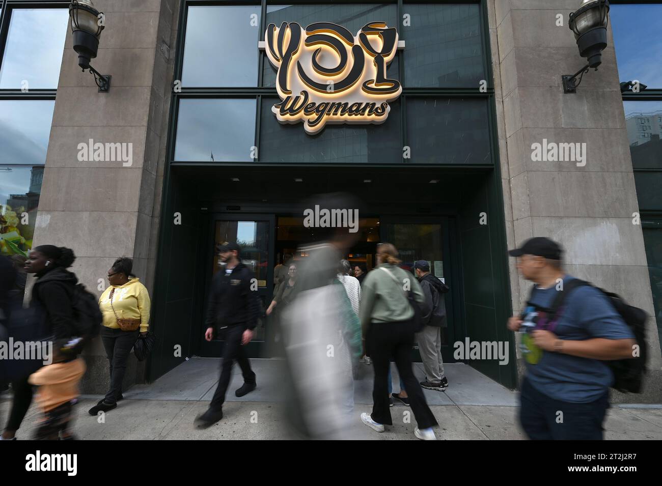 New York, USA. 19th Oct, 2023. The Rochester based supermarket chain ...