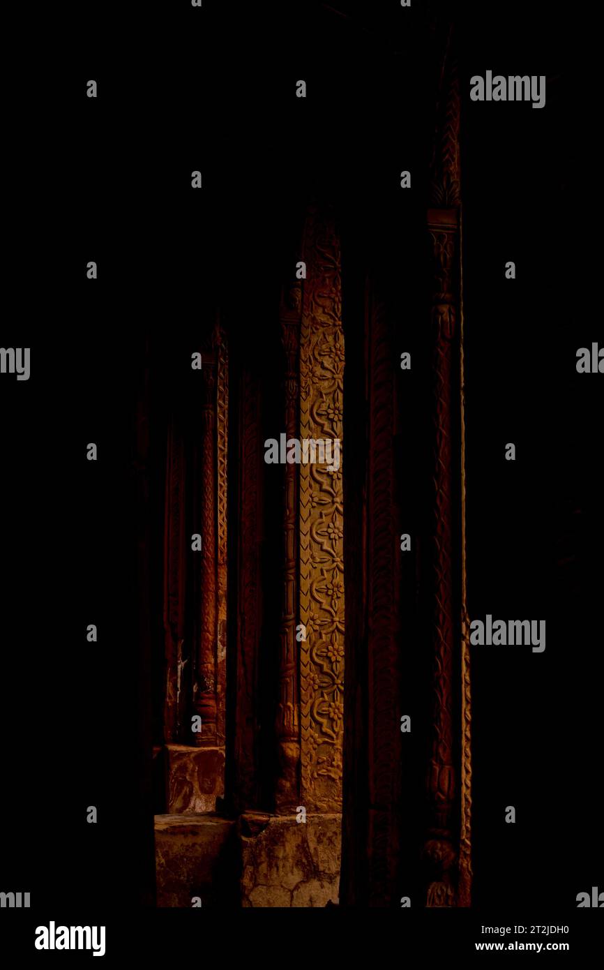 The Designer carving on the Pillars of the ancient British residency ...