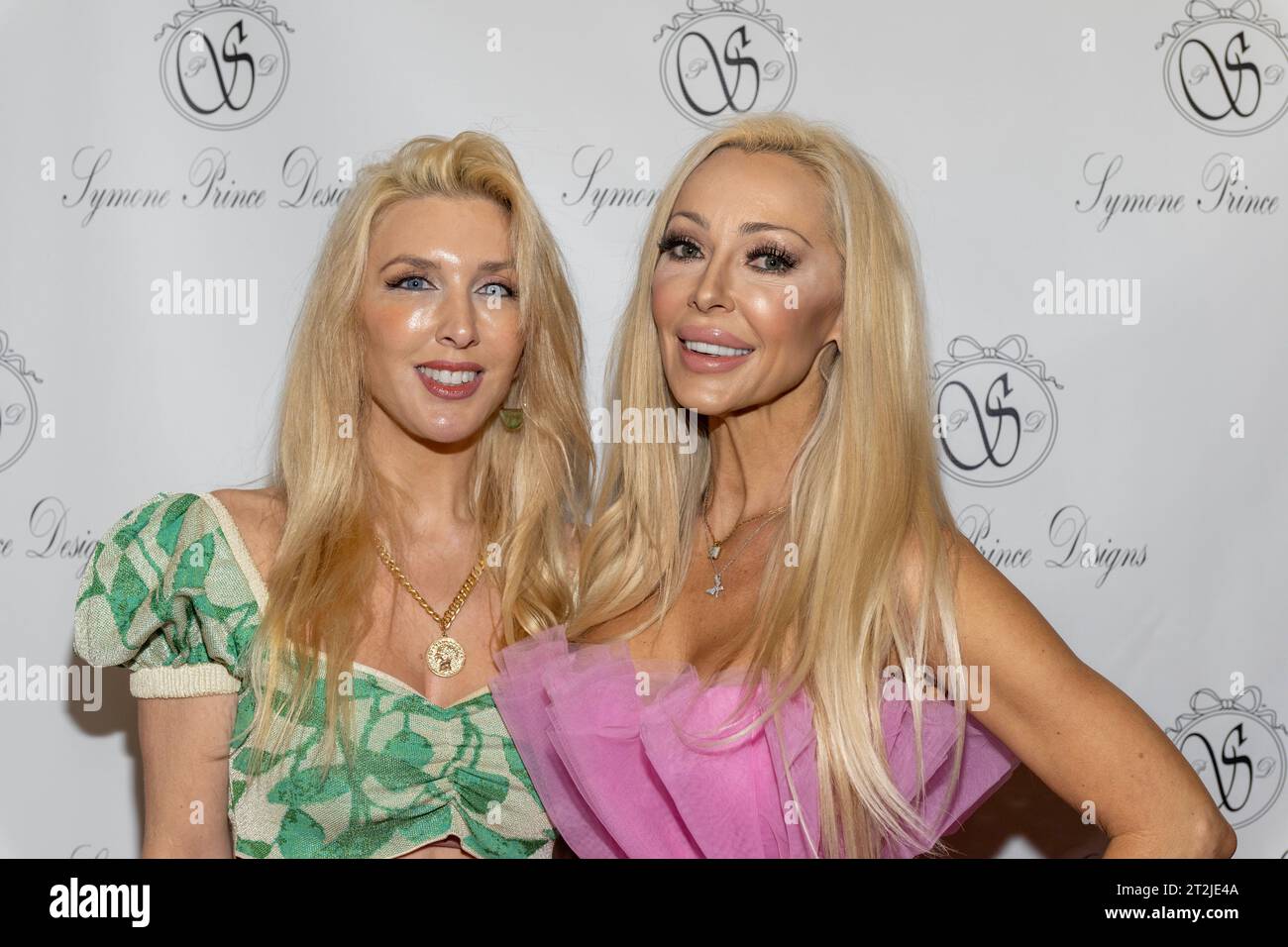 Los Angeles, USA. 19th Oct, 2023. Actress singer Erin Gavin, Couture ...