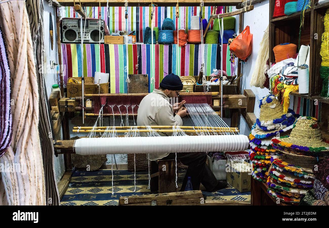 Craft loom hi-res stock photography and images - Alamy