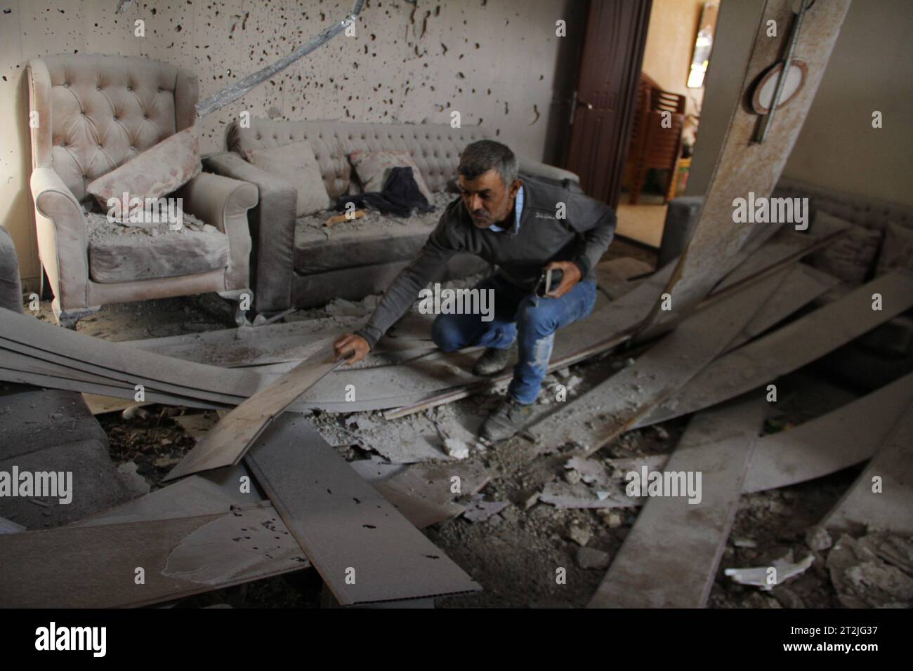 Beirut, Lebanon close to the Lebanese-Israeli border. 19th Oct, 2023. A ...
