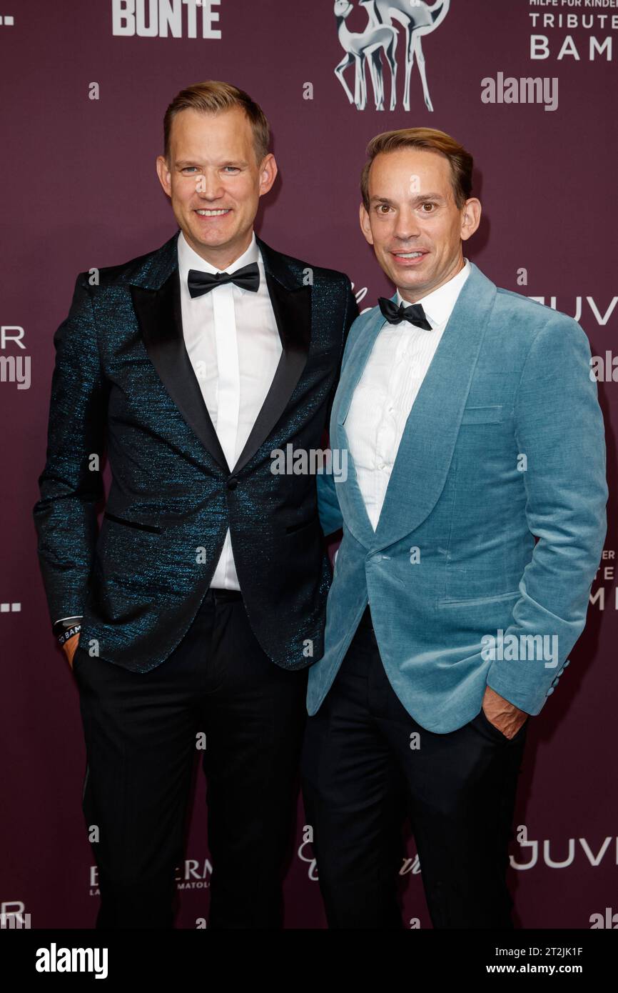 Tribute to Bambi 2023 Hendrik Streeck mit Ehemann Paul Zubeil beim ...