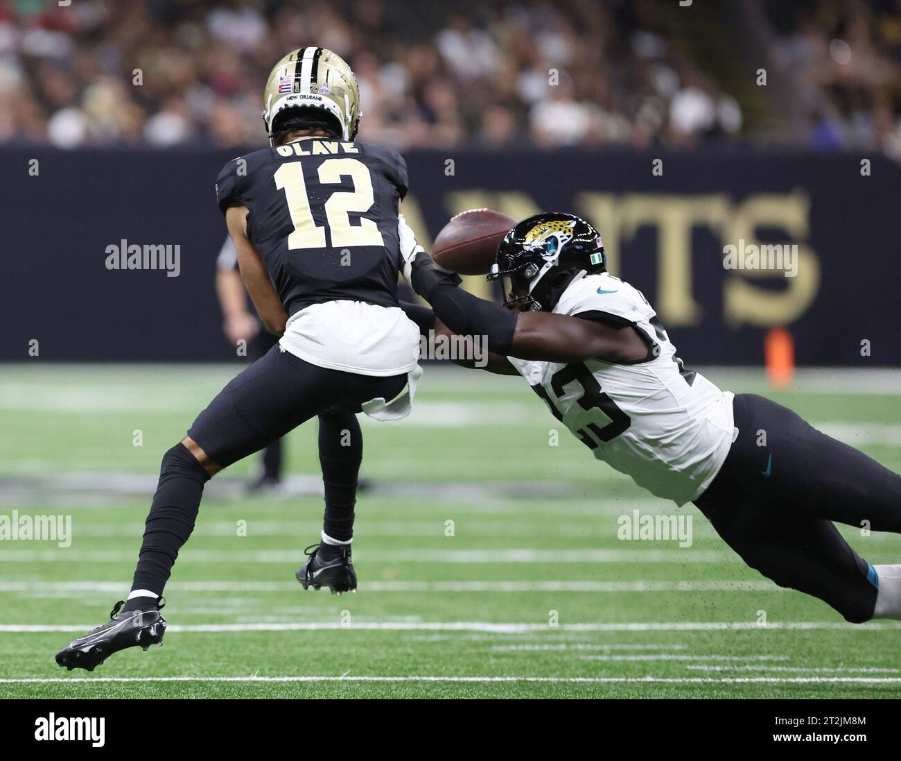 New Orleans, USA. 19th Oct, 2023. Jacksonville Jaguars linebacker ...