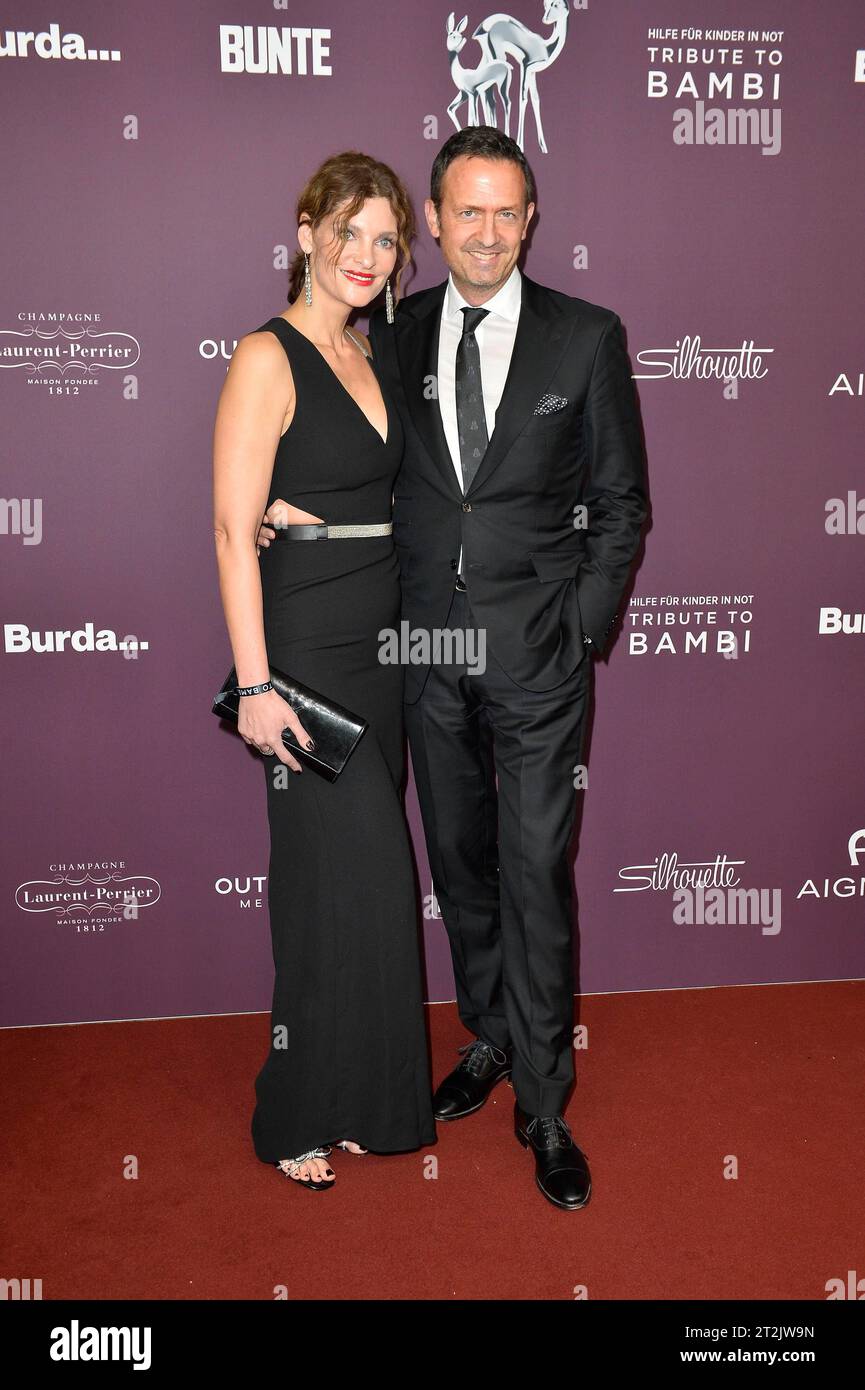 Nadia Dassouki und Till Broenner bei der Ankunft Tribute to Bambi in ...
