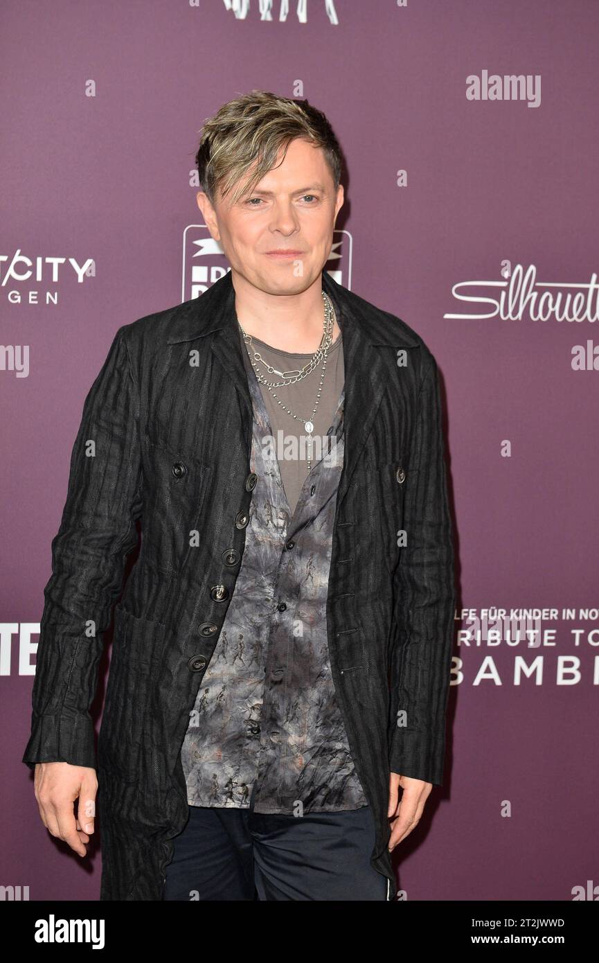 Michael Patrick Kelly bei der Ankunft Tribute to Bambi in Berlin 19.10 ...